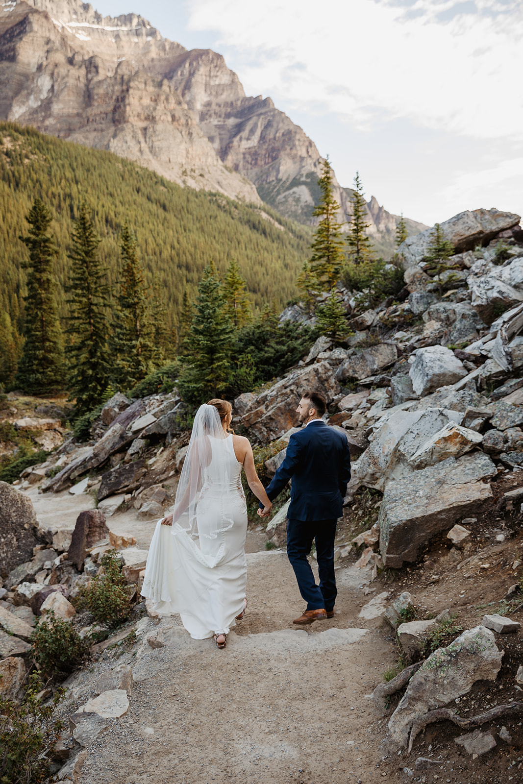 Best Places to Elope in Banff National Park - 14 Outdoor Wedding ...